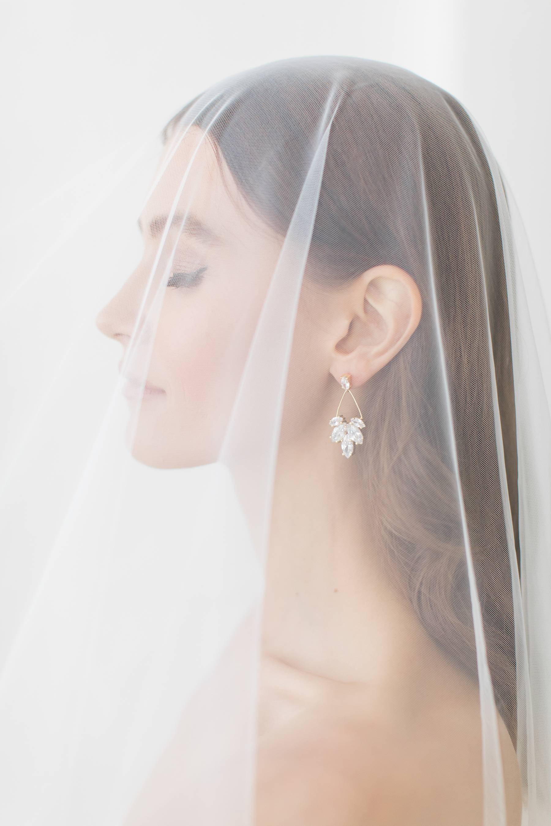 ANNA STATEMENT // Gold crystal bridal earrings